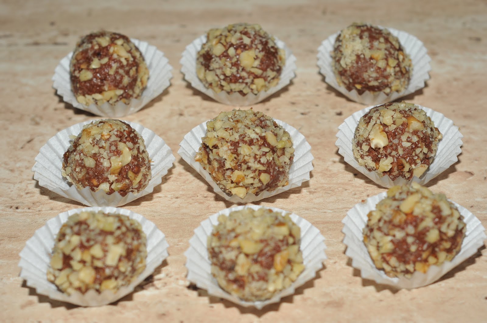 Melcul in bucatarie: Bomboane de ciocolata