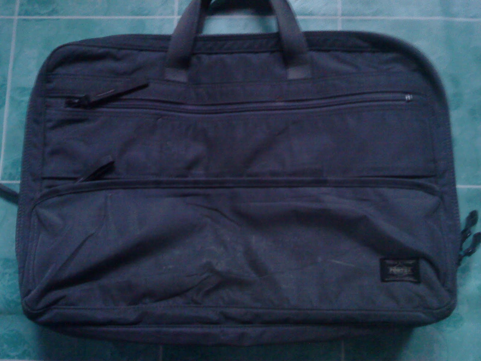 MR.BUNDLE: beg bimbit porter (SOLD)