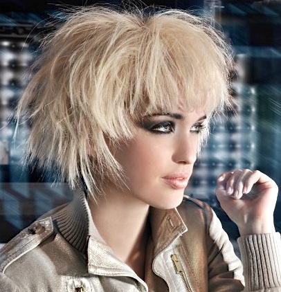 capelli scalati, capelli corti mossi: Wild Wild Bob