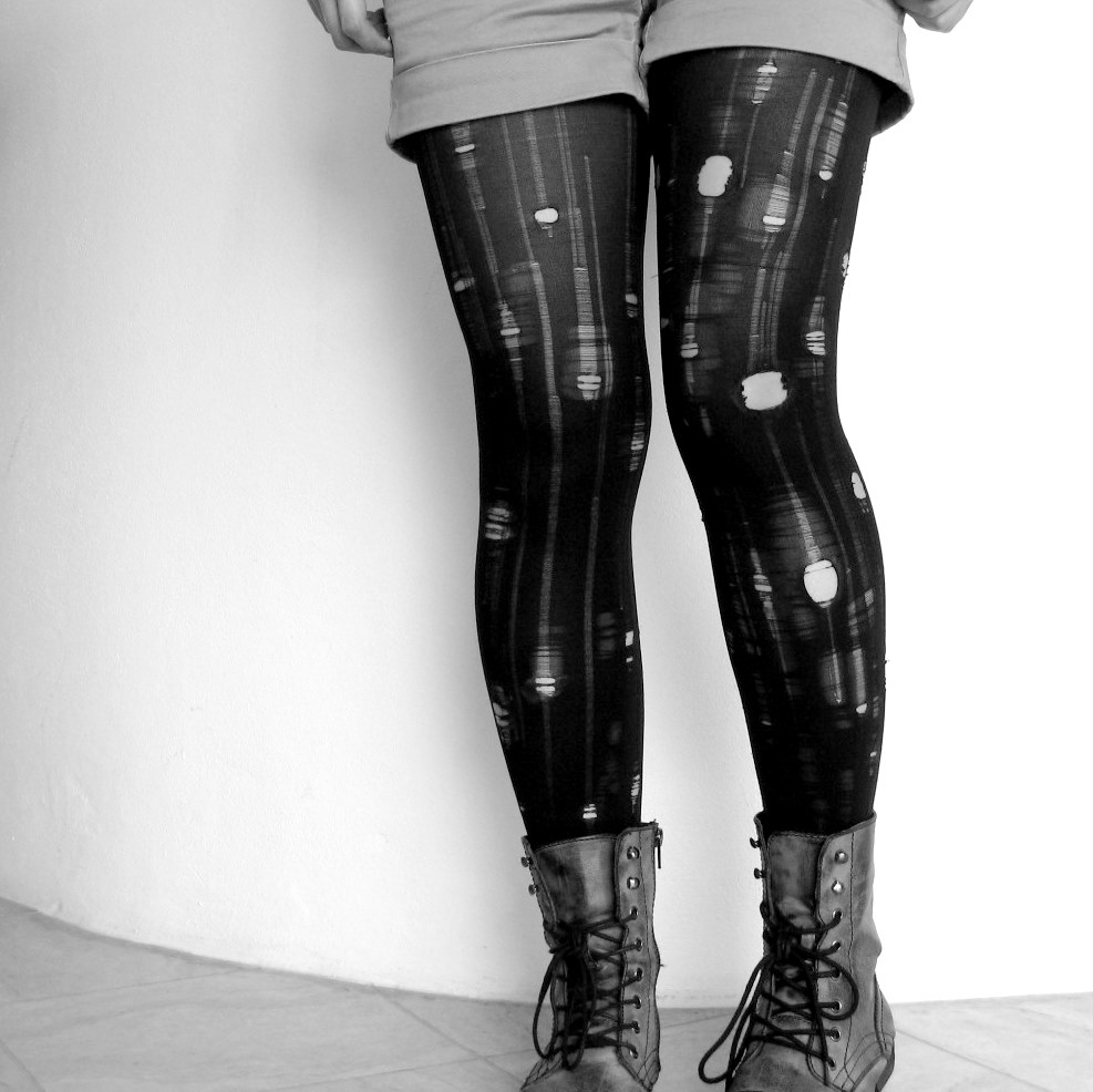 because she started knitting: DIY: Ripped Stockings