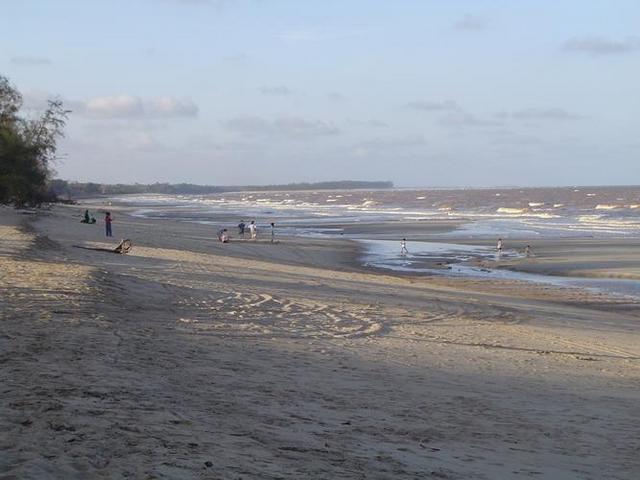 OuR LoVeLy..: Pantai Hiburan Rompin