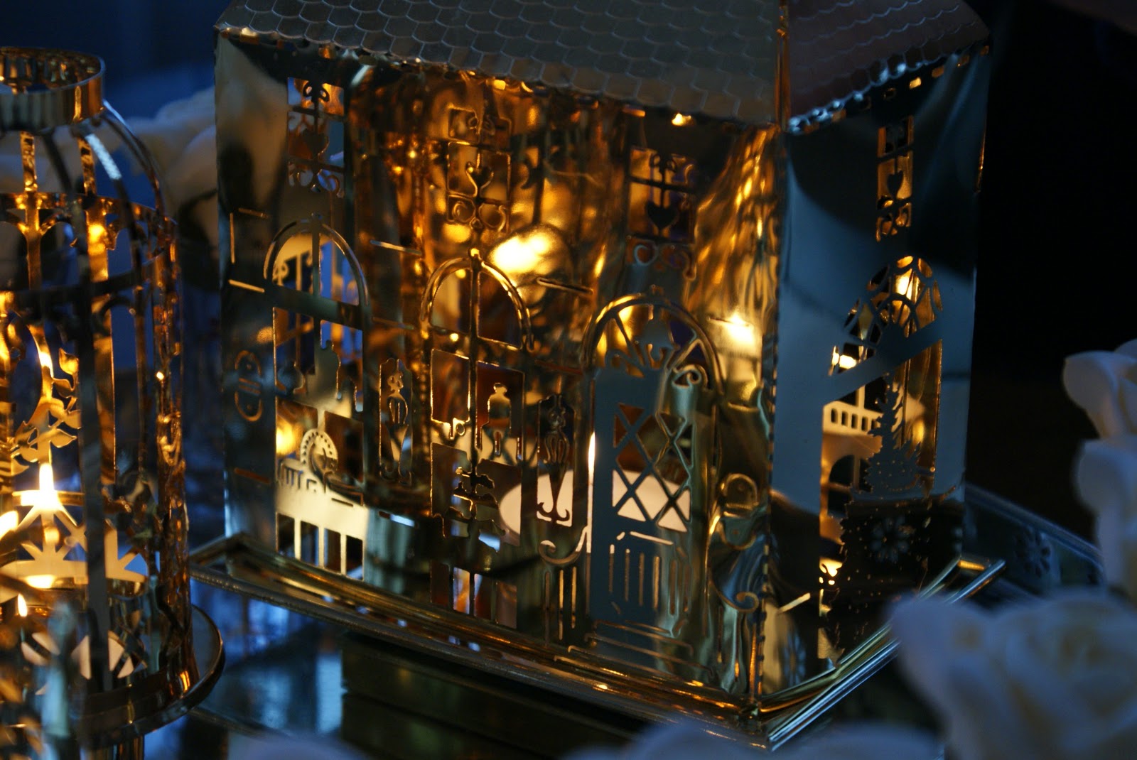 Tulipankroken: Julepyntet hus