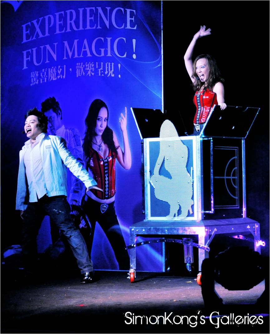 J C Sum and MagicBabe Ning 's magic gig, Zlwin Chew's close up show at ...