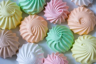 geisslein: Some beautiful pastels for this cloudy sunday