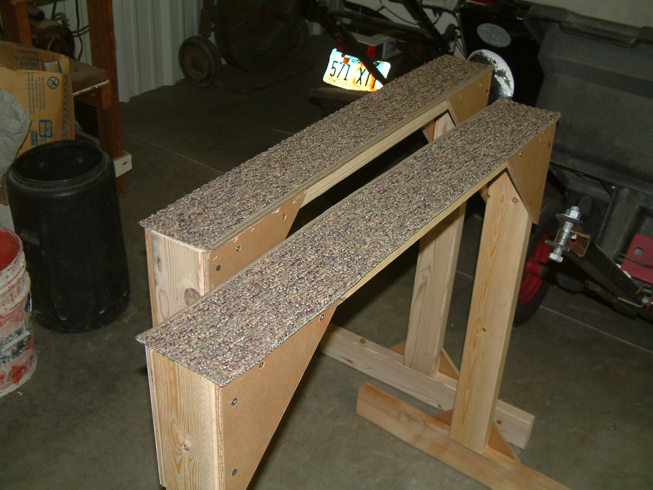 RV-12 Builder in Sandy, UT: Wing Storage Rack and Horses