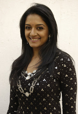 Film Actress Photos: Vimala Raman Latest Photos In Black Churidar