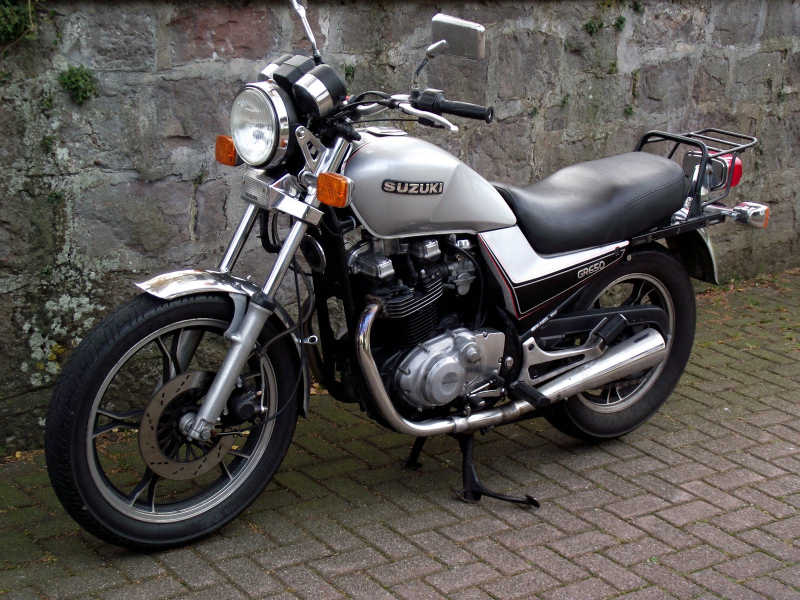 handmademotorcycle: Suzuki GR 650 NO RETRO
