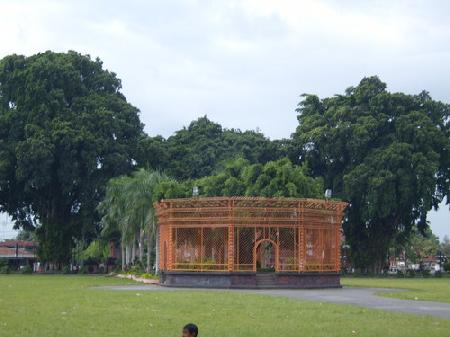 only blues: Wisata di kota Blitar