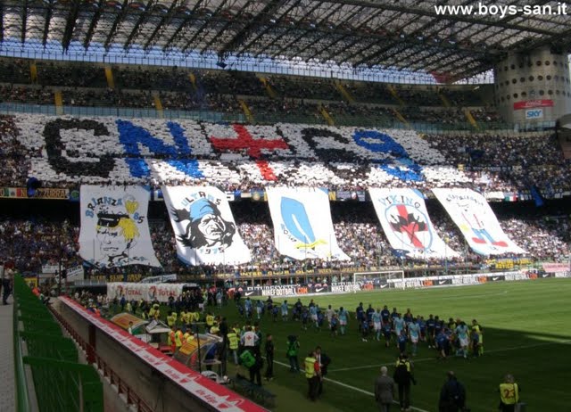 Curva Nord Milano - Ultras del Inter de Milan - BARRAS BRAVAS WORLD