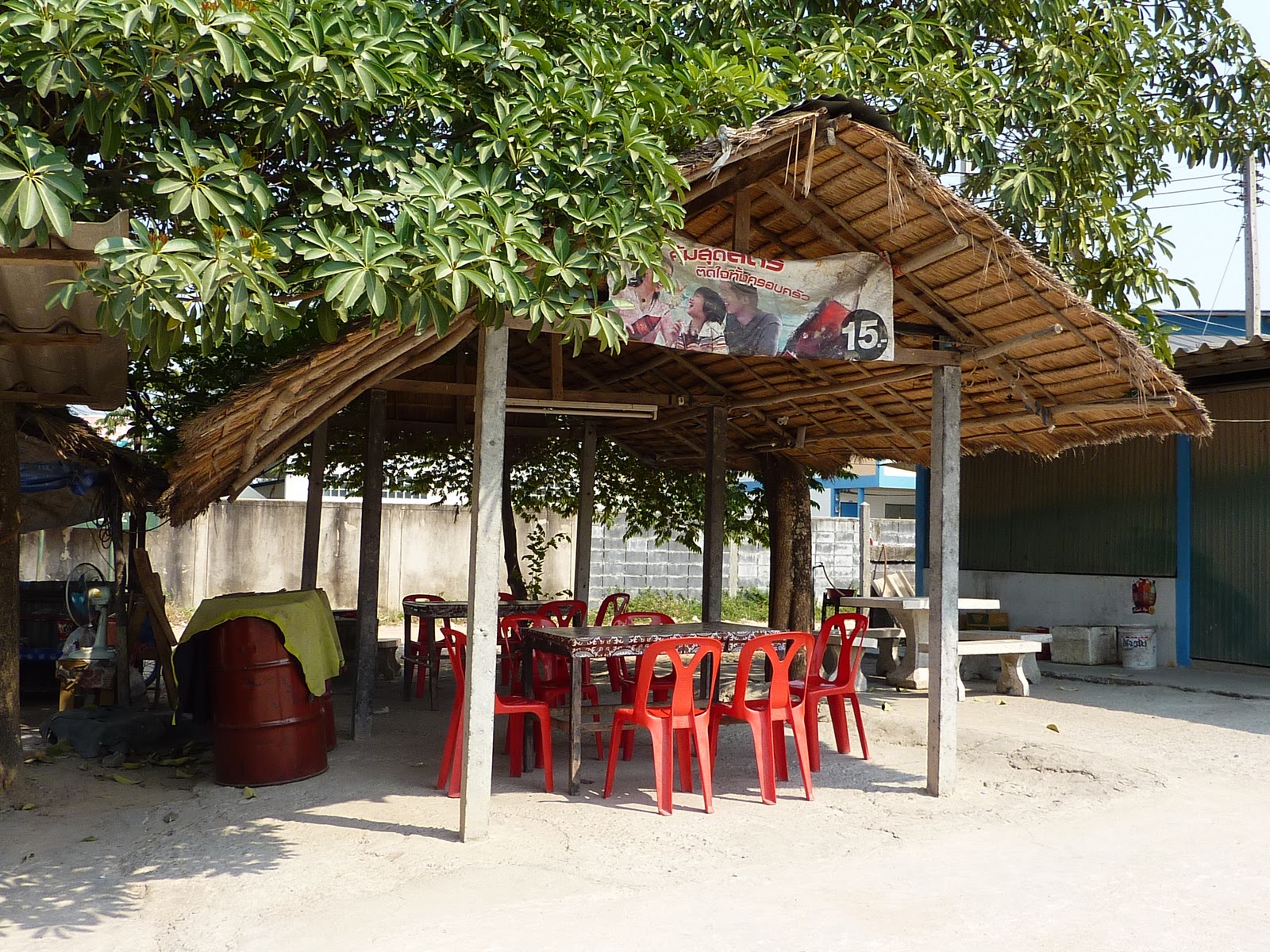 Dawnies Thailand Adventure: House and food hunting