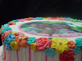Dumont Cake: Sangjit round cake with edible printing