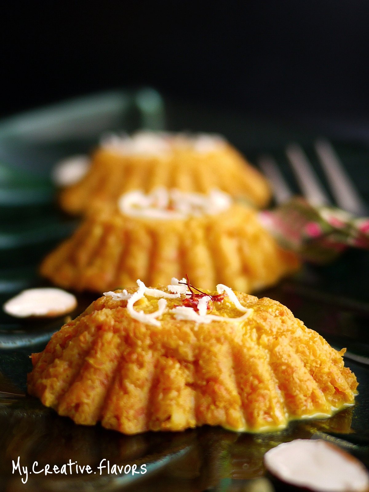 My.Creative.Flavors: Red Velvet Halwa with Carrots and Roses