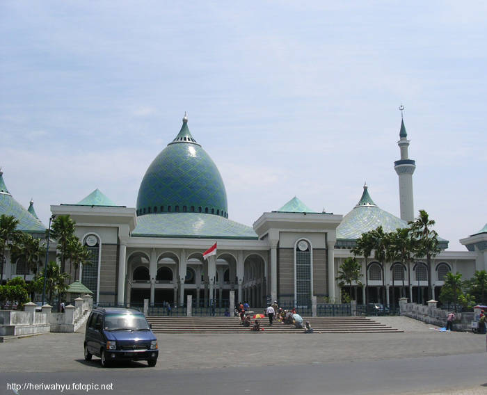 Holiday Around The World: Al-Akbar Mosque,Surabaya,Indonesia