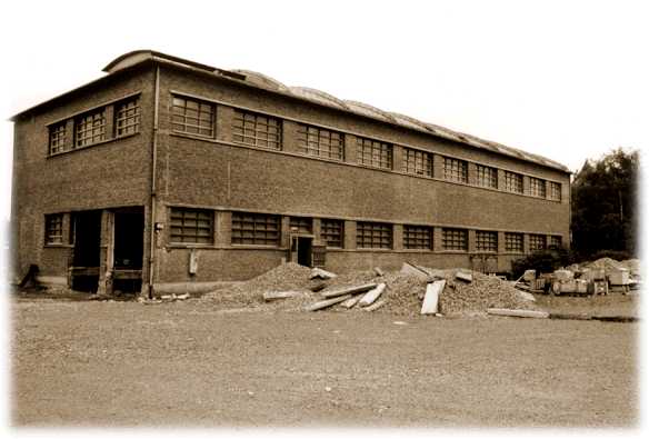 French Vocabulary Illustrated: hangar