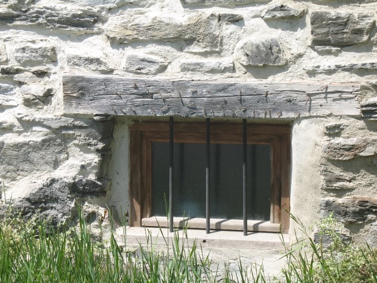 French Vocabulary Illustrated: soupirail