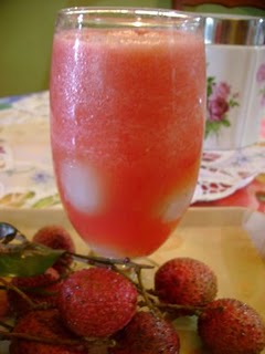 MINUMAN BERKHASIAT: RESEPI JUS TEMBIKAI LAICI