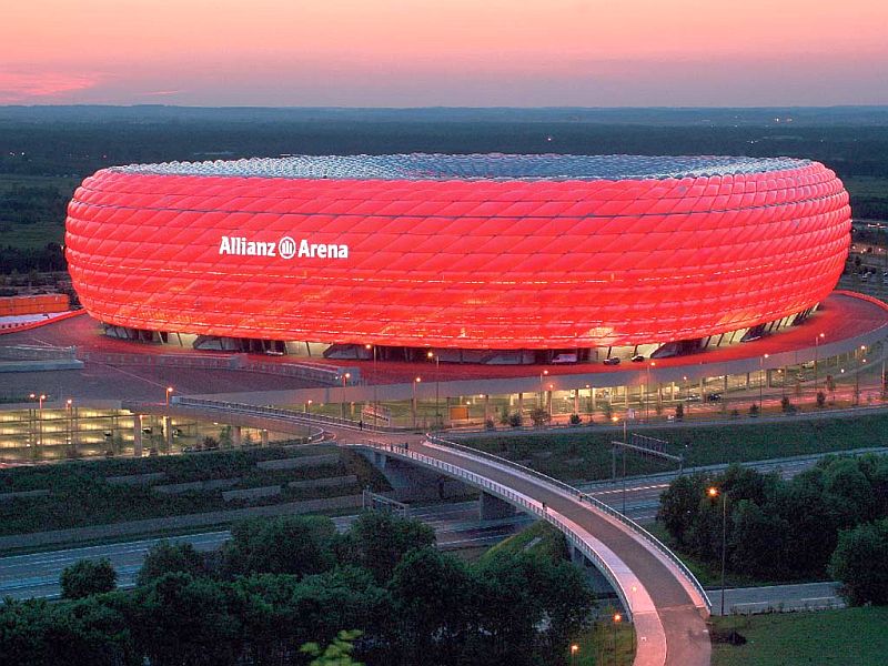 Ingeniería y Computación: Allianz Arena, moderno estadio cuya fachada ...
