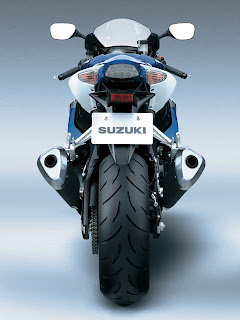 sports bike wallpaper: Suzuki RGX hot demanding sports bike