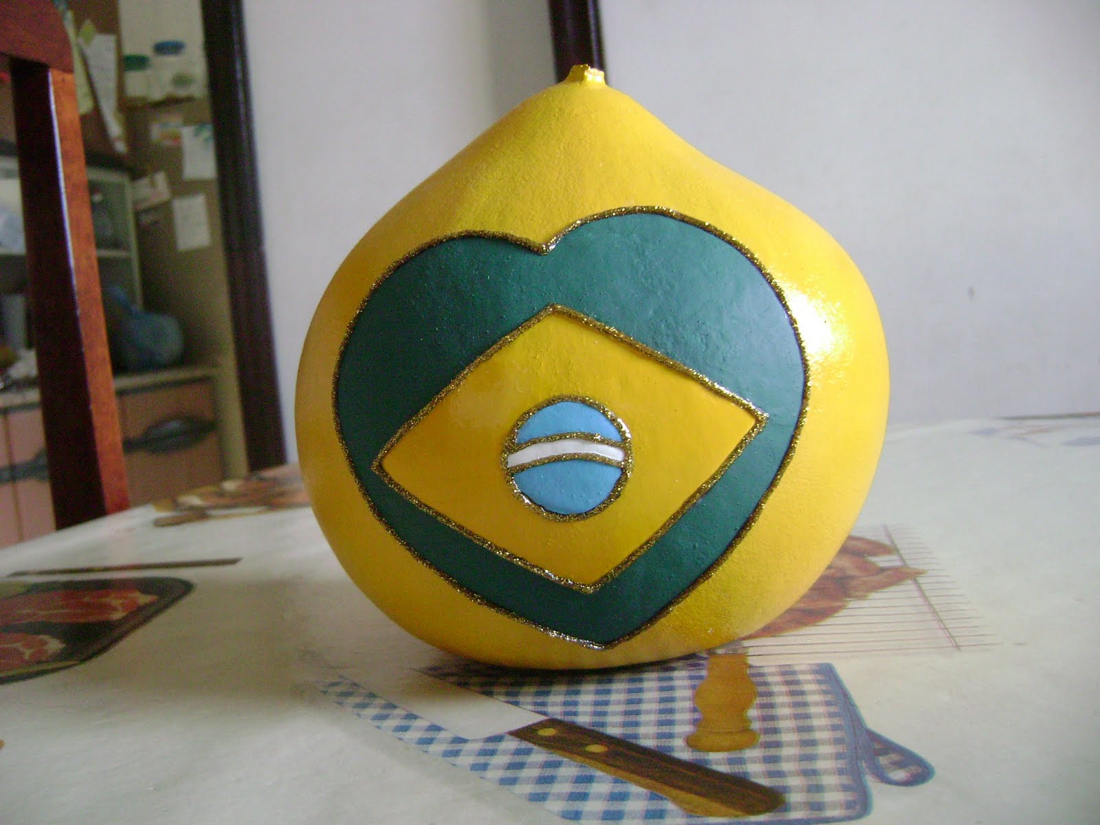 artesanatos feitos por mim: arte feito com cabaça brasileirinha