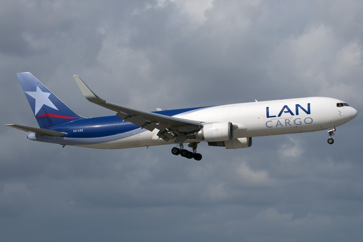 Spotter-Reports: LAN Cargo Chile B763F CC-CZZ - Miami Report