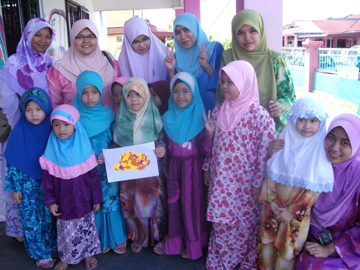 Mencari Cinta Ilahi: Seni Kolaj