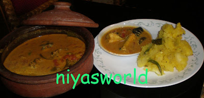 Niya's World: Kappayum Meenum ( Tapioca with Fish Curry )