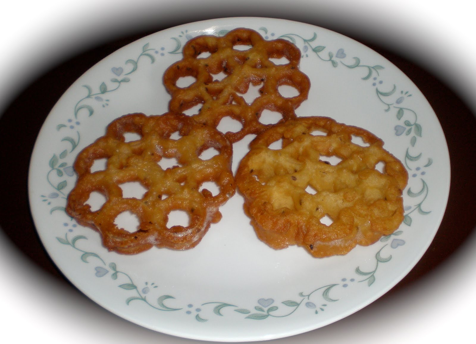 Niya's World: Achappam ( A sweet & Crunchy Snack of Kerala )