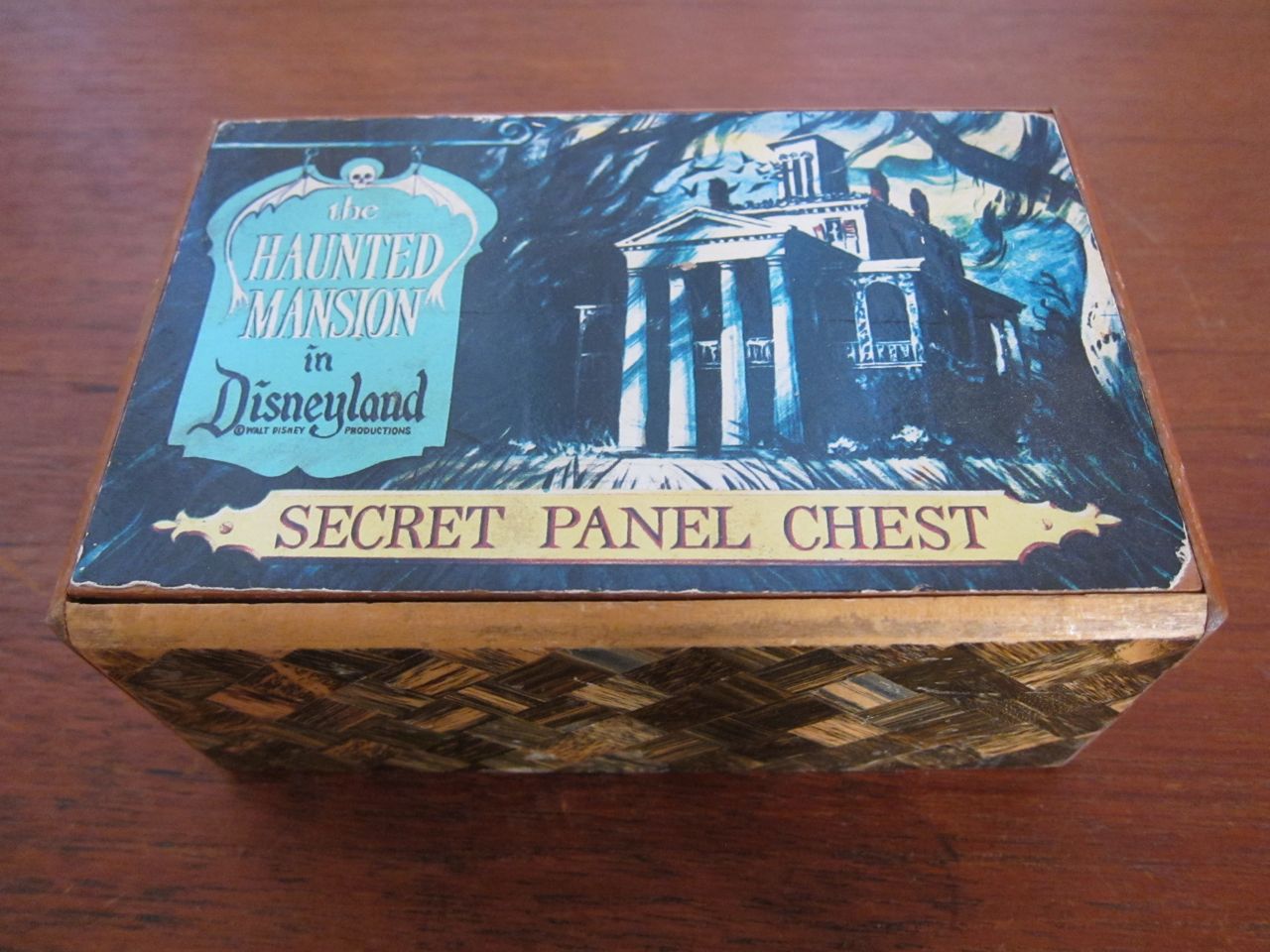 ∞ infinite garage project ∞: The Haunted Mansion Secret Panel Chest