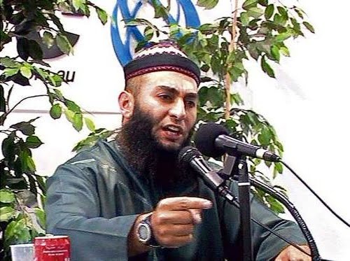 JIH@D - News Coverage of Terrorism, Conflicts & War: "Hackt seinen Kopf ...