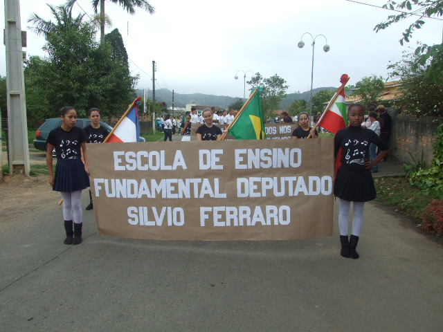 E.E.F. DEPUTADO SILVIO FERRARO