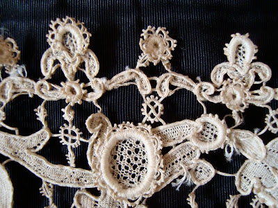 Morgaine Le Fay antique Textiles and More: Venetian Rose point ...