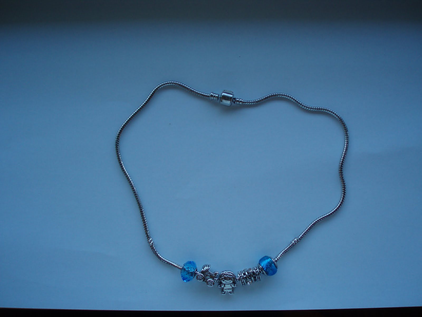 Pulseiras e companhia: Colar com peças tipo "Pandora" - colar nº2