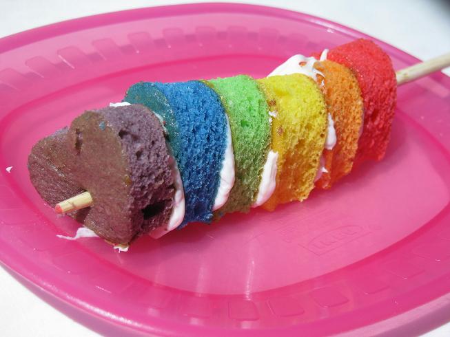 Tiny Tidbits: Rainbow Cake on a Stick