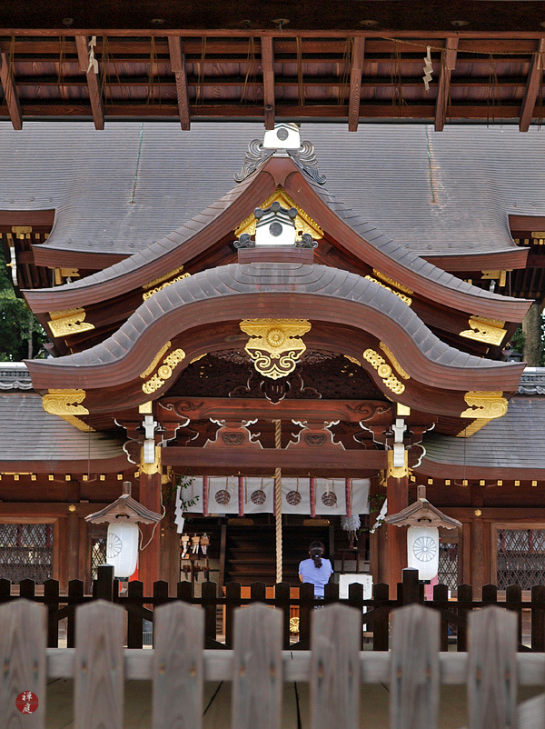 FROM THE GARDEN OF ZEN: A Shinden (sanctuary) in Imamiya-jinjya (Kyoto)