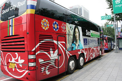 Seoul City Tour Bus ~ Red Scoot On The Move