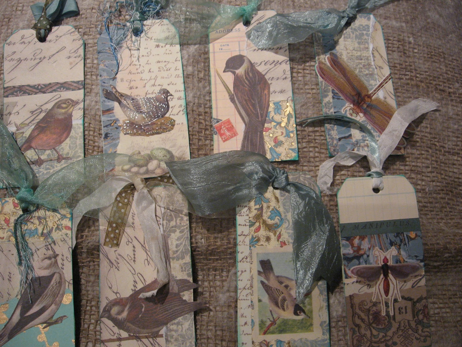 altered book studio.....: Christmas Gift Tags