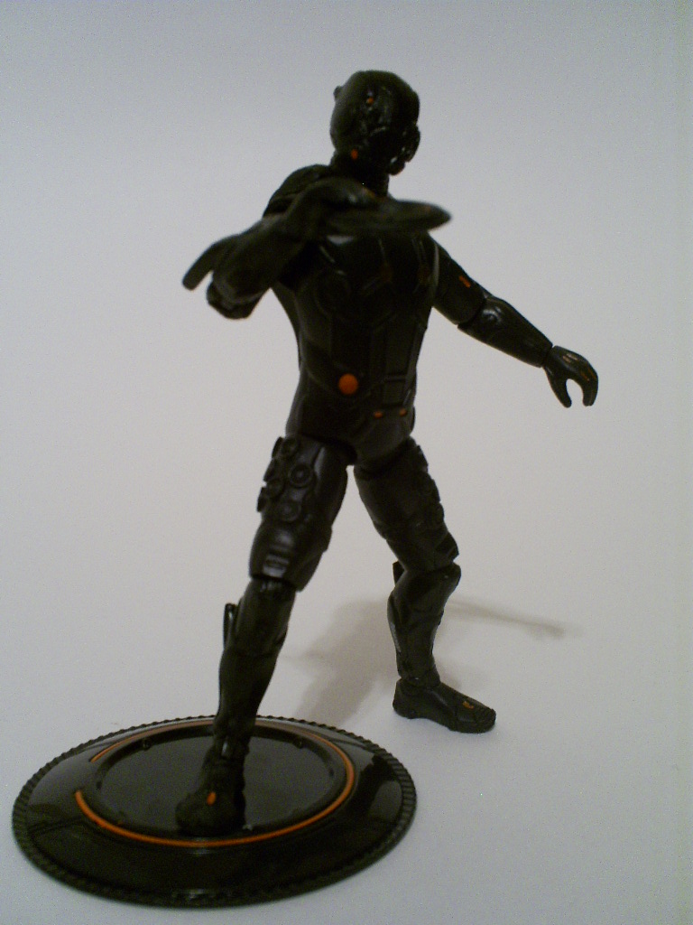 That Figures: REVIEW: Tron Legacy Black Guard