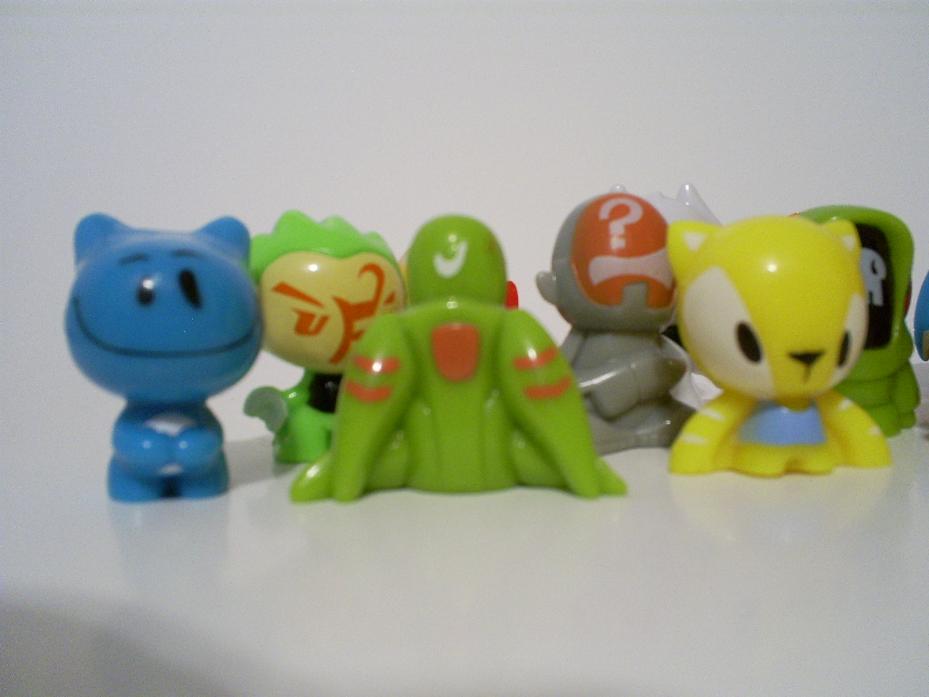 That Figures: REVIEW: Gogo's Crazy Bones