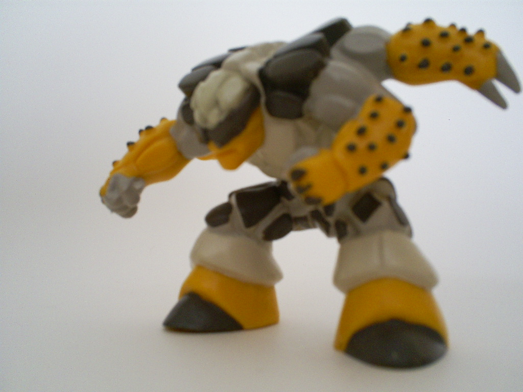 That Figures: REVIEW: Gormiti Humongous, The Lord of the Earth