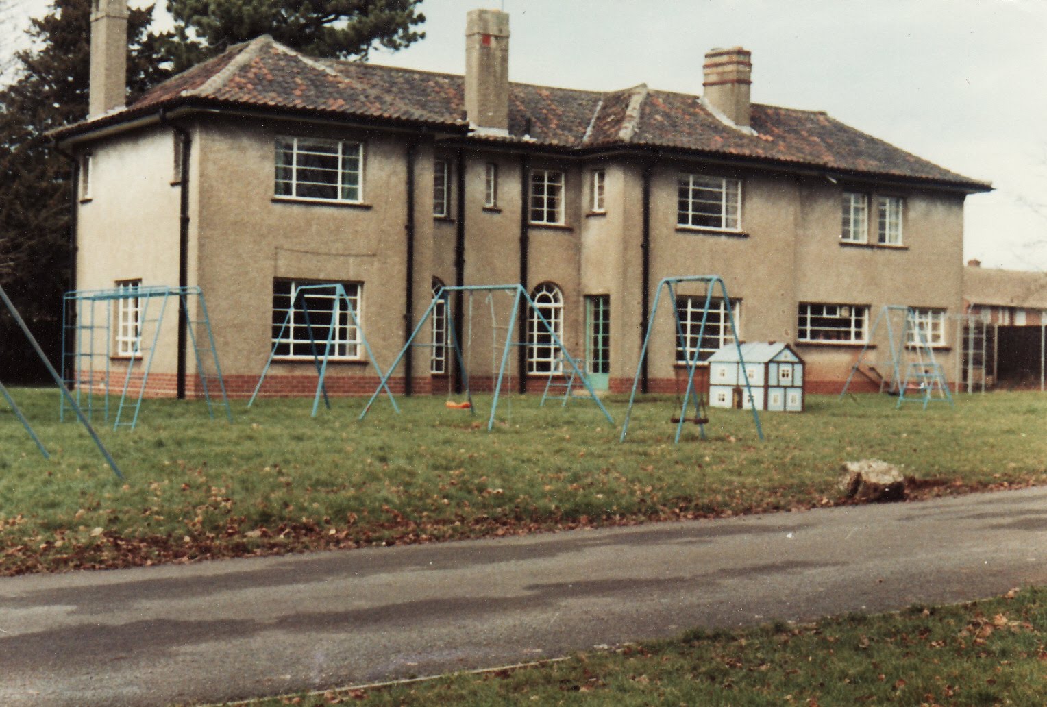 Snuff Mills Frenchay.: BEGBROOK HOUSE FRENCHAY Nr Bristol.