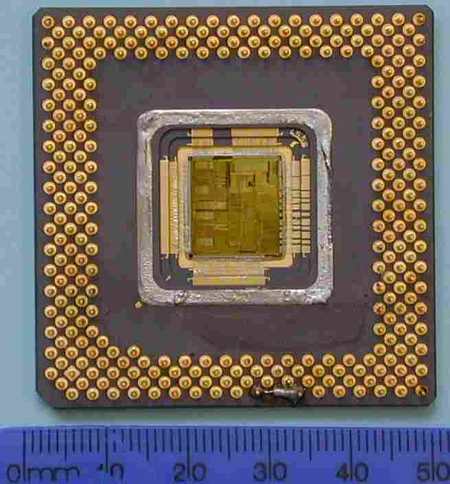 Handling computer: THE COMPUTER GENERATIONS