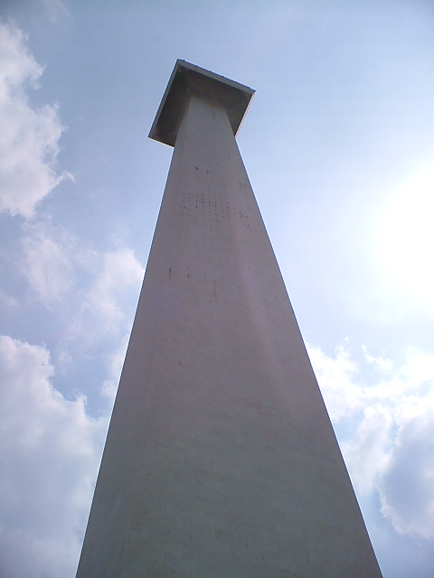 BM PHONG: penggunaan kosa kata- menatang/ menjinjing/menjulang/mengelek