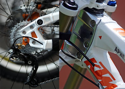 Hagoromo: 2010 KTM Aphex