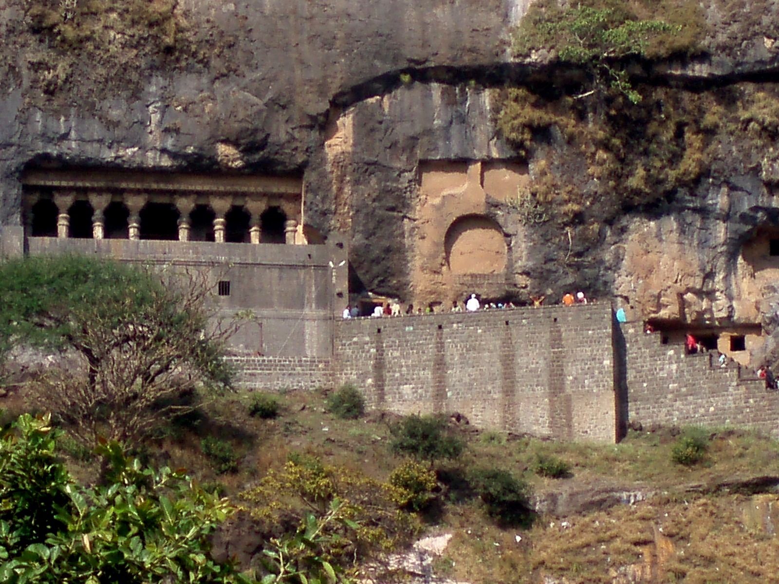 Travelogue Unlimited: Lenyadri Caves : A Photo Feature