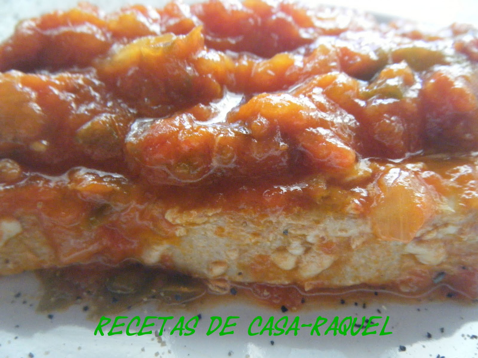 RECETAS DE CASA-RAQUEL: ATÚN CON TOMATE
