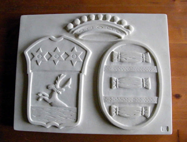 Sculpture sur Pierre - Taille de Pierre - Paule Anquetil: Blason en Pierre.