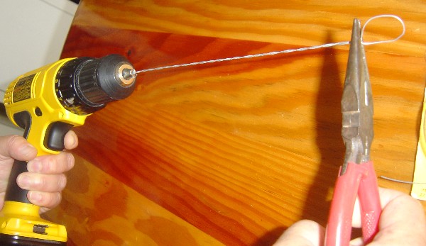 Twisting Wire - DIY Make