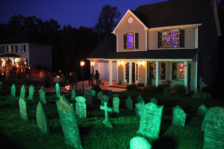 Grim Hollow Haunt: Halloween in Our Neighborhood