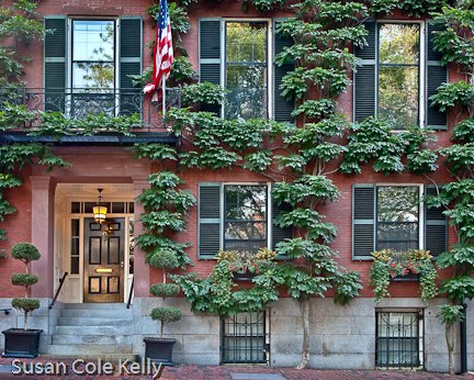 Looking Up: The Kerry House - tone-mapped