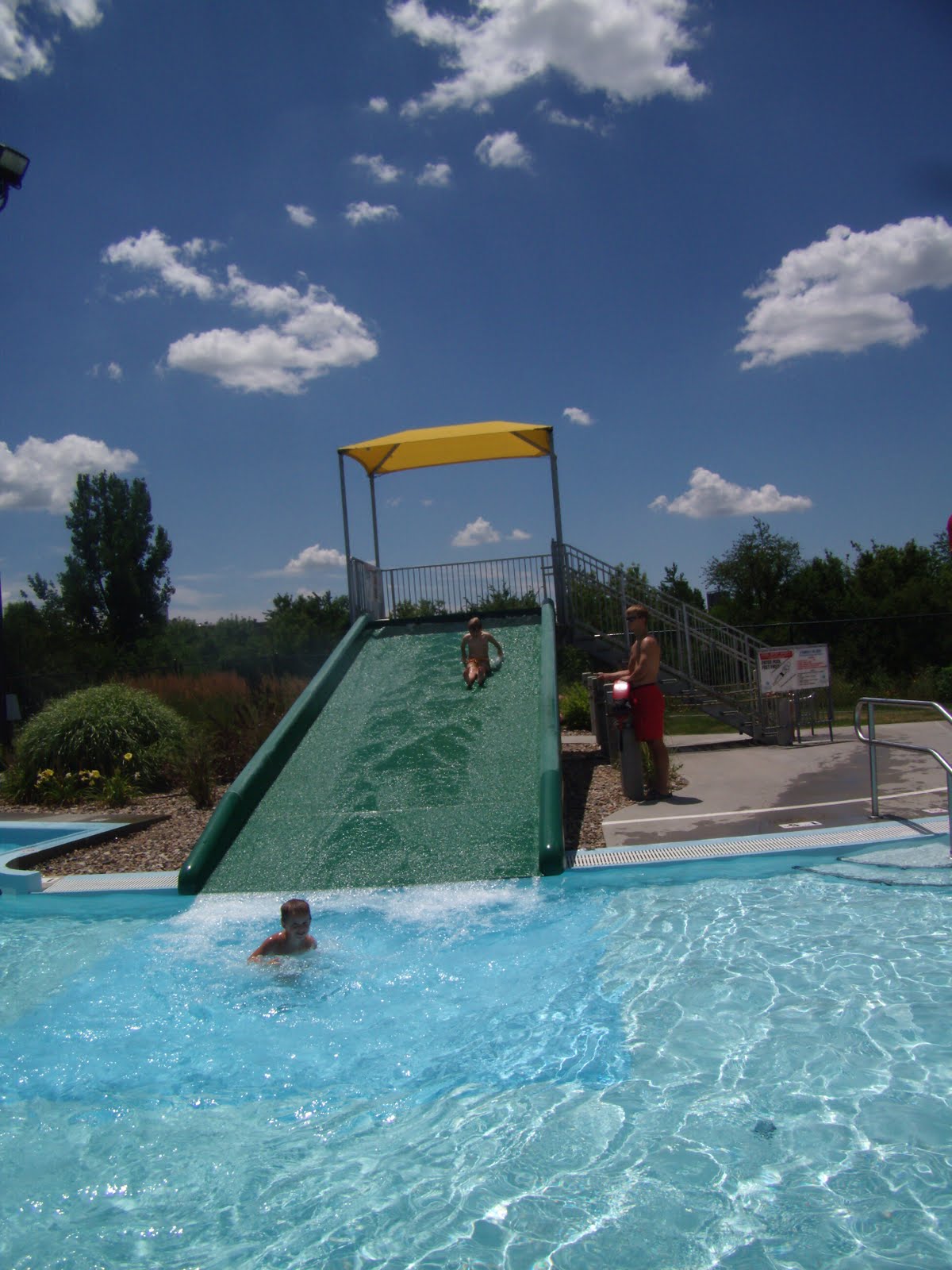 Williams Family: Pella Aquatic Center with Adventure River